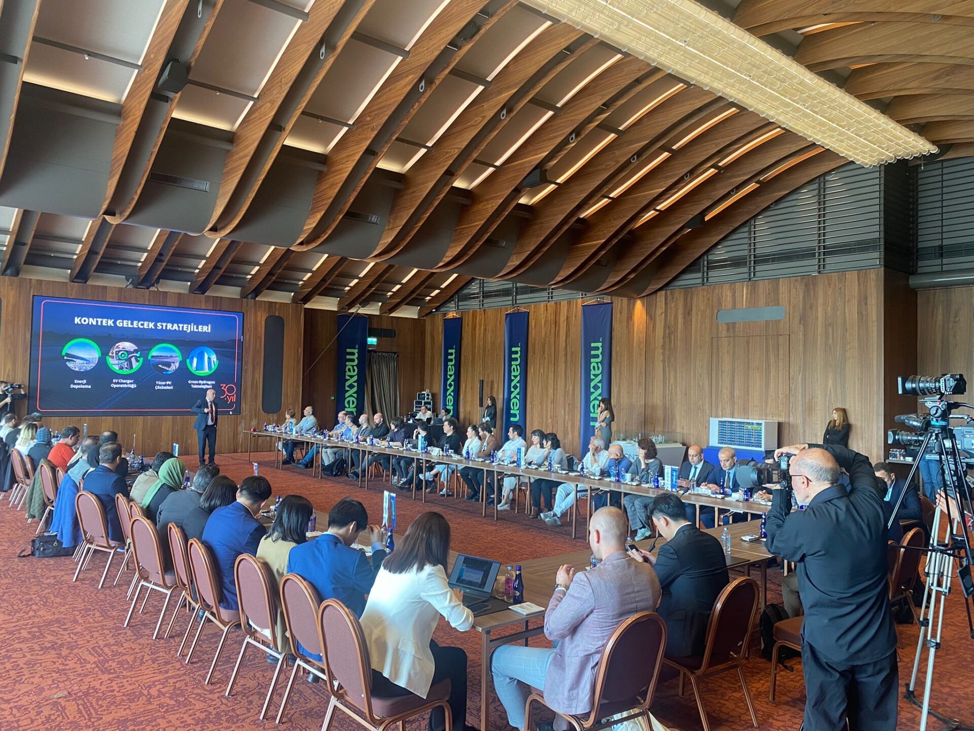 We are with our press friends for the launch of Maxxen Energy. - Aristo ...